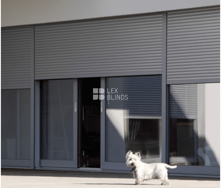 Outside blinds store